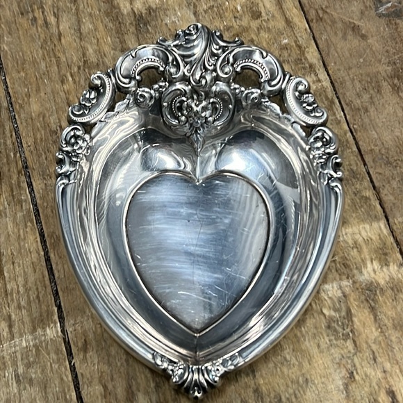 Wallace Silversmiths | Accents | Vintage Wallace Silver Plated Heart ...